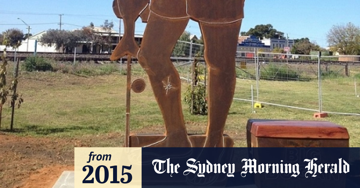 Big Bogan statue unveiled in NSW town of Nyngan